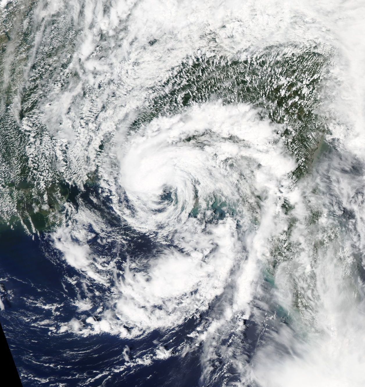 Alberto makes landfall near Laguana Beach, Florida - CYCLONIC FURY